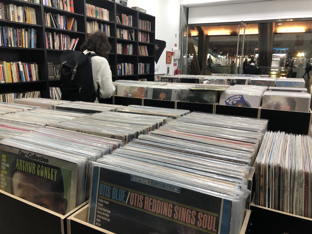 Velvet Record (Lisboa) – Gira-Discos